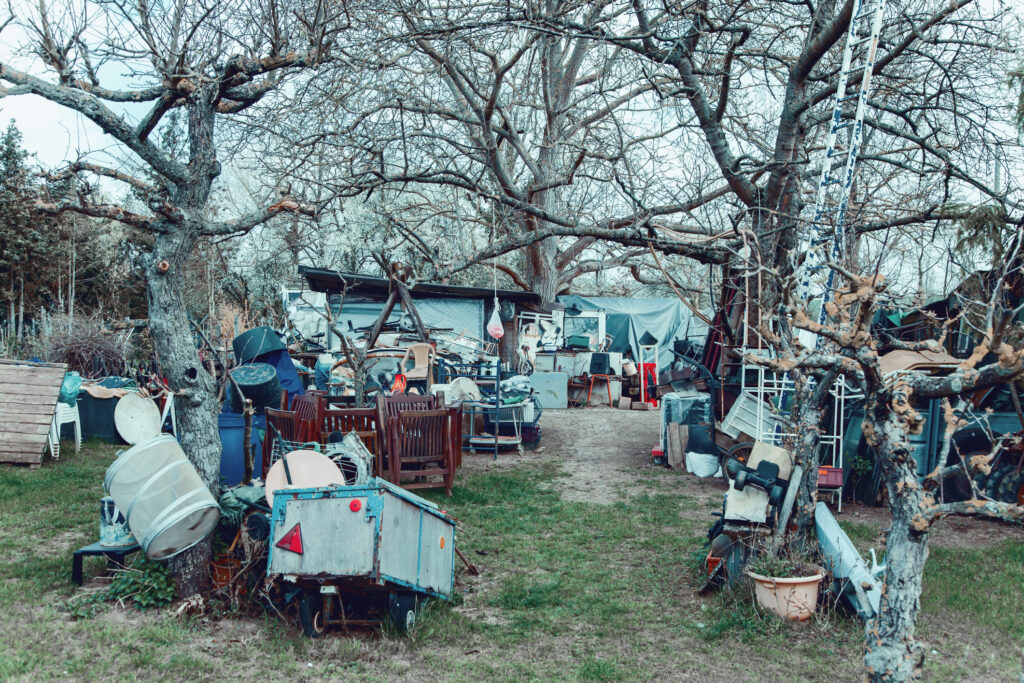 Hoarding in a Rental Unit: A Landlord’s Plan of Action - TurboTenant